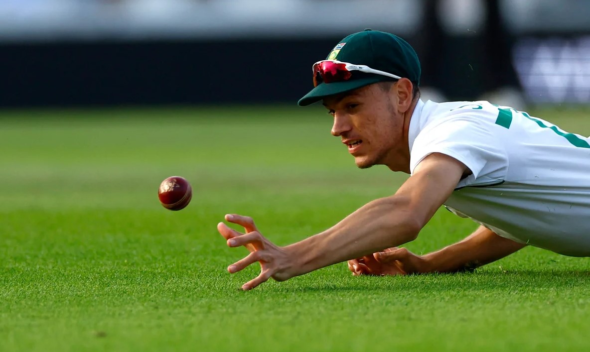 The Most Notable Dropped Catch in Cricket History - e2 bangladesh